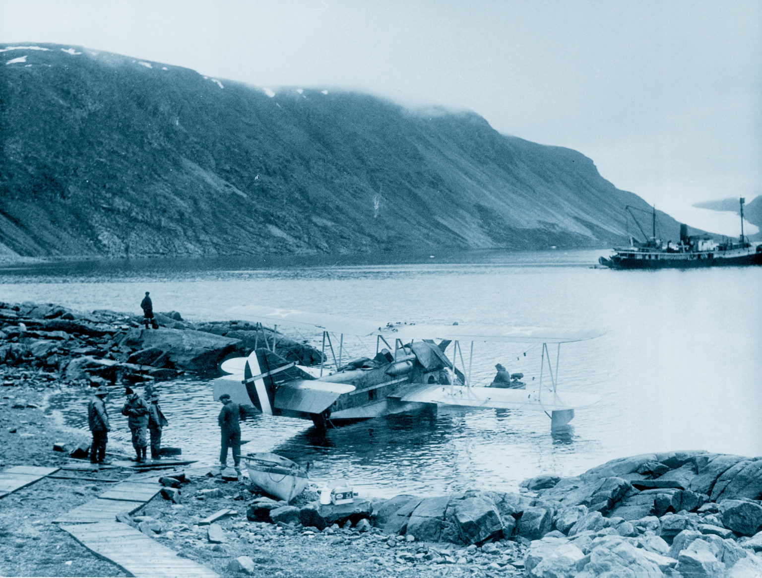 Richard E. Byrd and the 1925 MacMillan Arctic Expedition