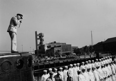 The High Fashion Photographer Who Took the Navy's Wartime Portrait