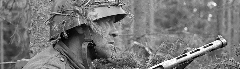 Weapons Manual: Finland's Suomi KP/-31 submachine gun