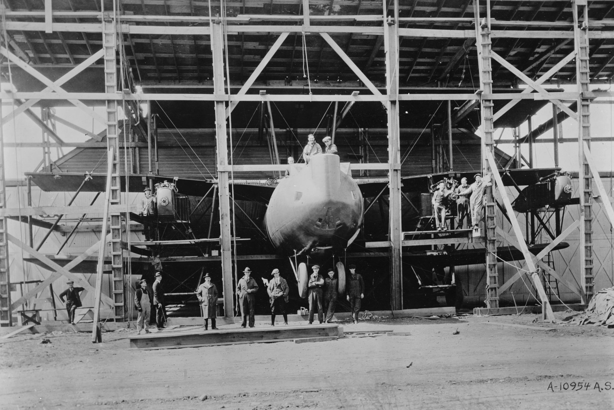 The Barling Bomber: "Billy" Mitchell's Long Range Failure