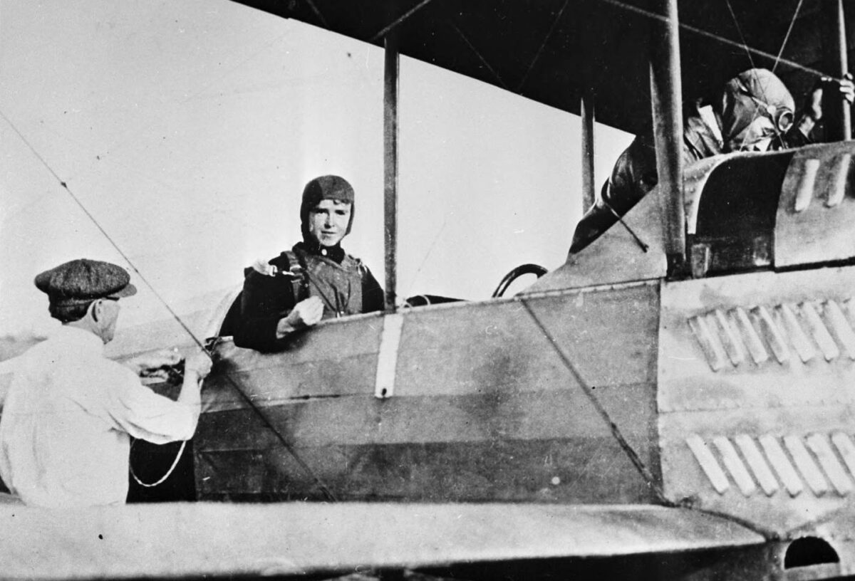 Georgia Ann Broadwick's 1,100 "Tiny" Steps Into Aviation History