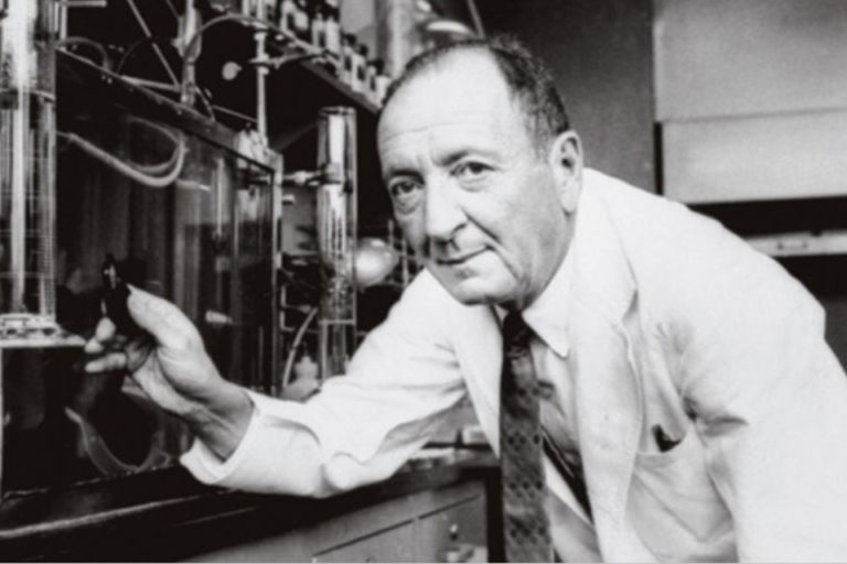 Alfred Gilman National Library of Medicine | HistoryNet