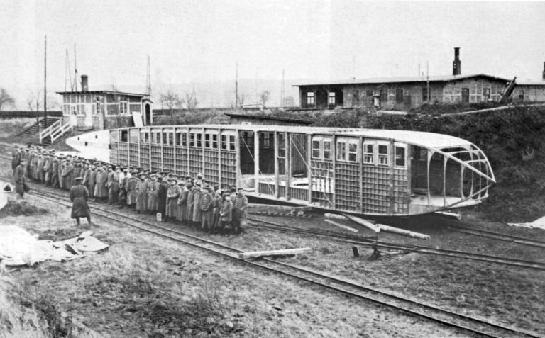 Extreme triplane | HistoryNet