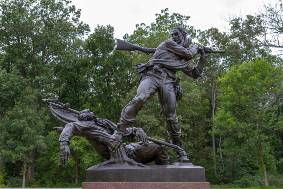 Should Confederate Monuments Stay Up or Come Down? | HistoryNet