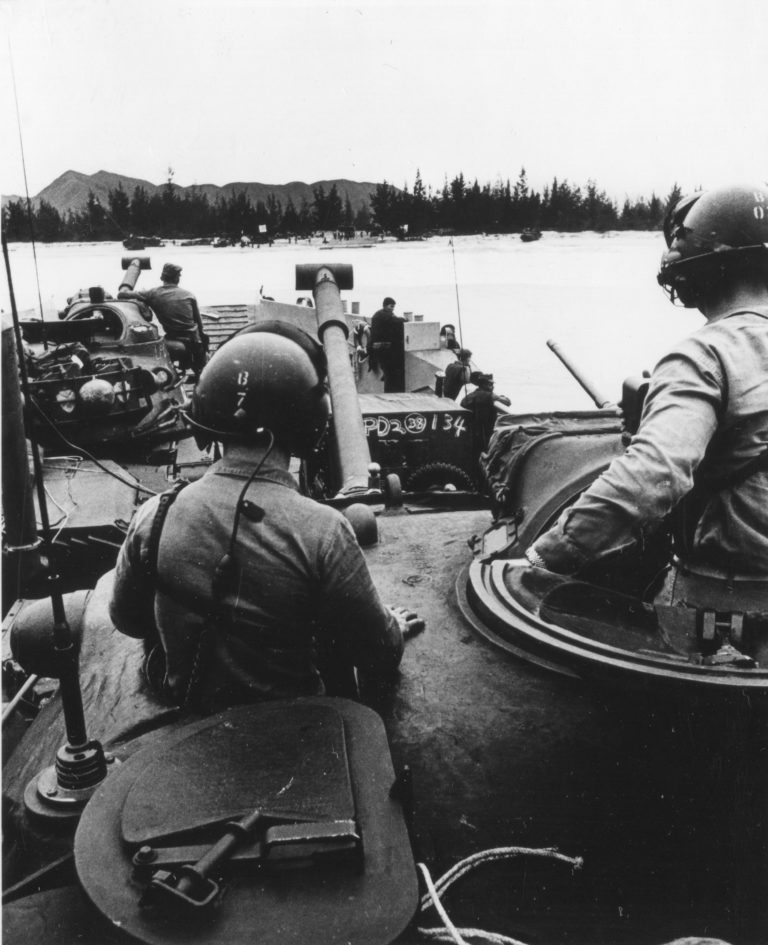 Marines Landing At Da Nang | HistoryNet