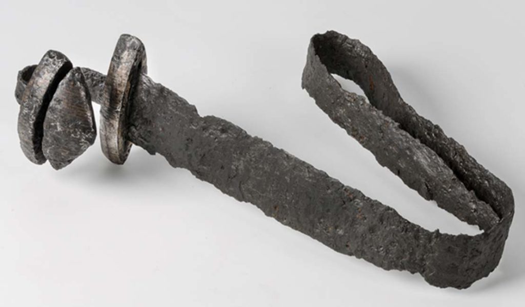 Discovery of Ritual Sword Reveals Clues About Roman Officer