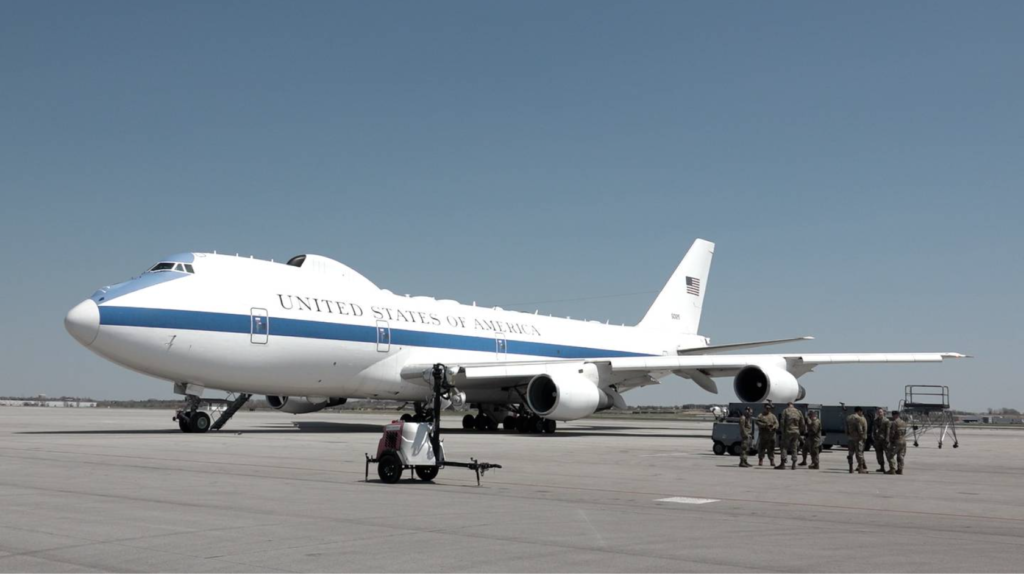 Nightwatch-E-4B-Doomsday-Plane | HistoryNet