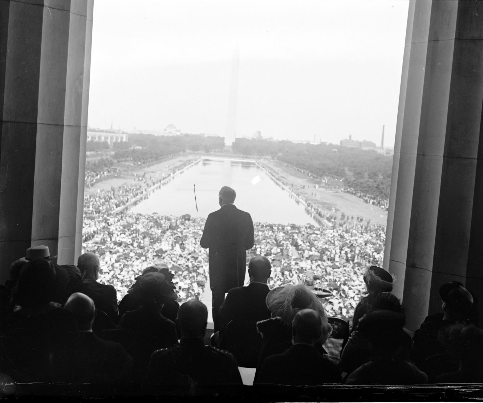 President Warren G. Harding addresses the crowd at the dedication of ...
