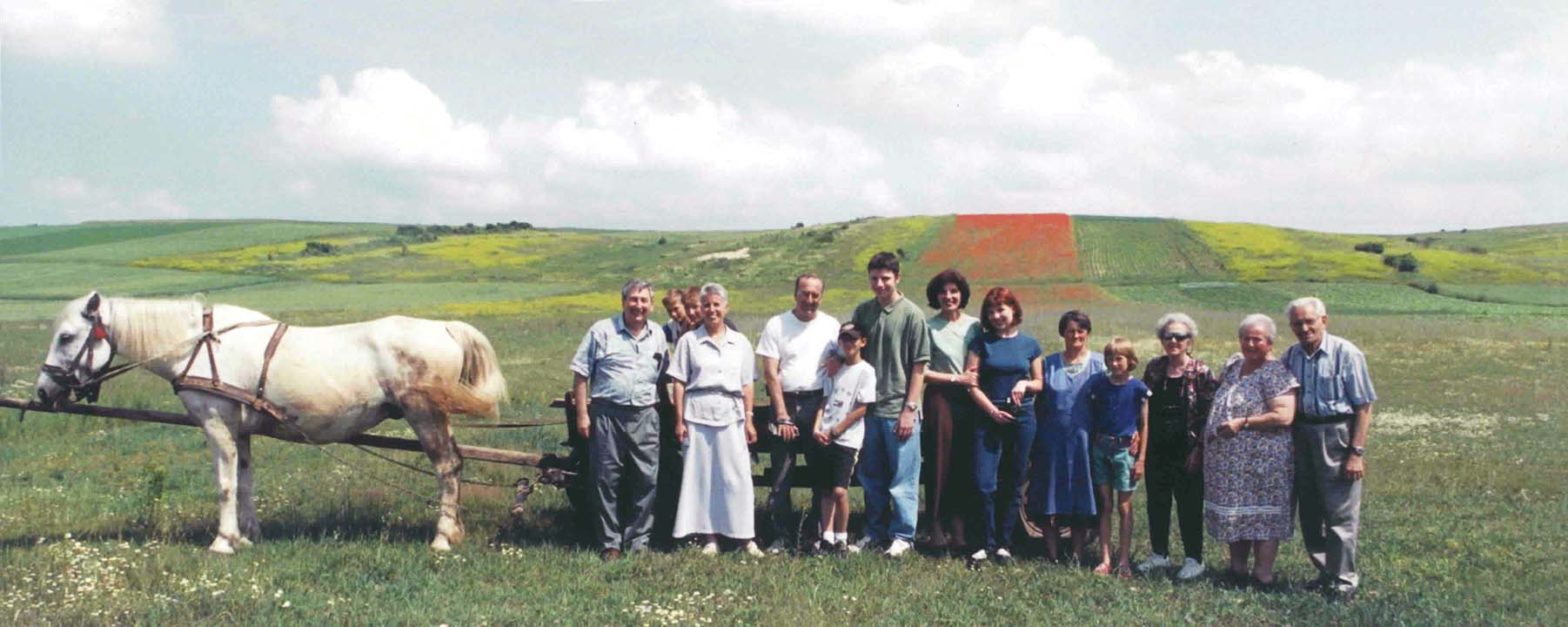 This Holocaust Survivor Told the Horrors of War With Fabric and Thread