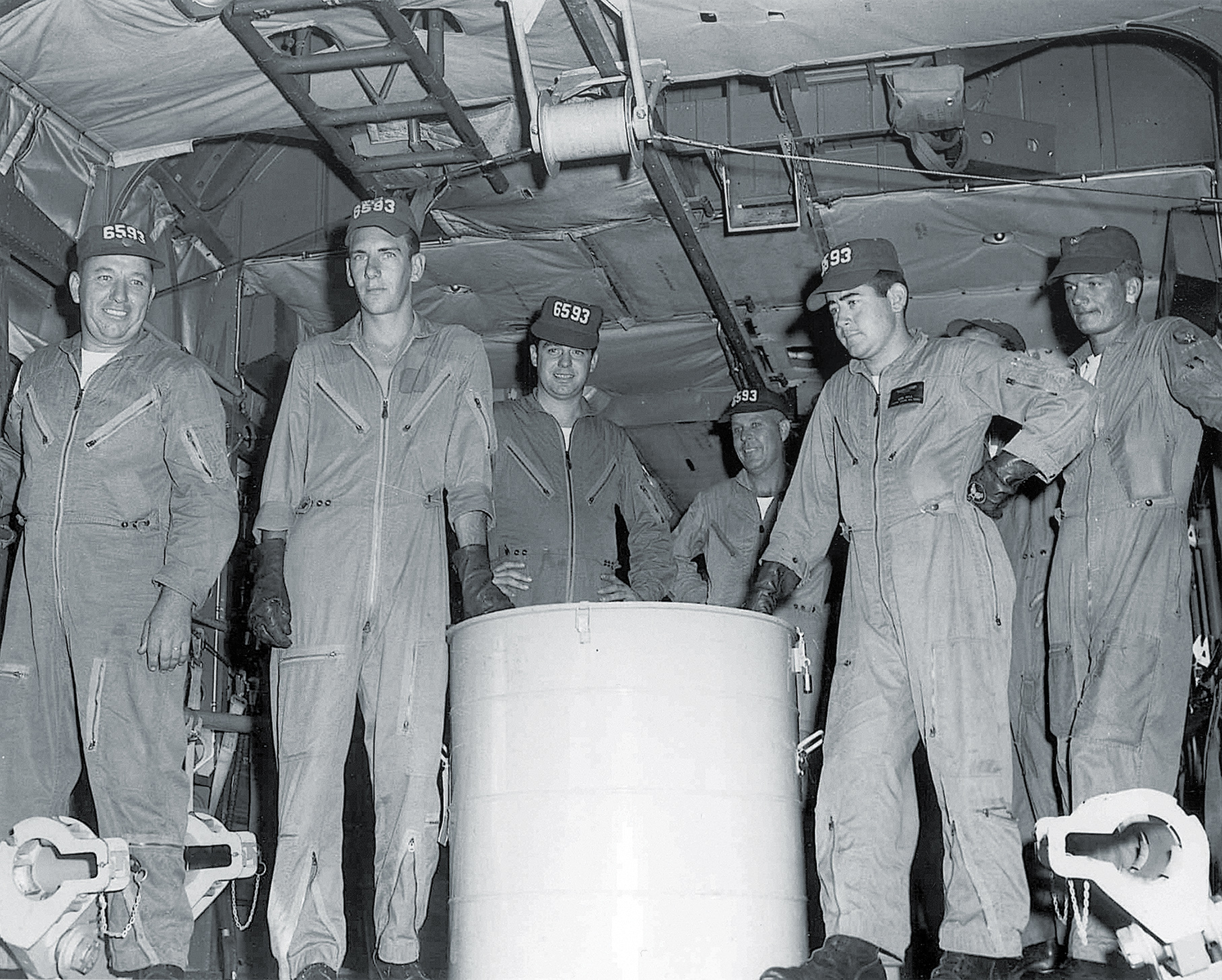How Did US Intelligence Get Spy Satellite Photos Back?
