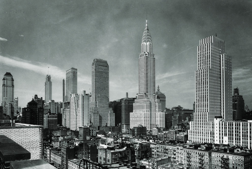 manhattan-famous-skyline-1920-AMHP-Spring-2023 | HistoryNet