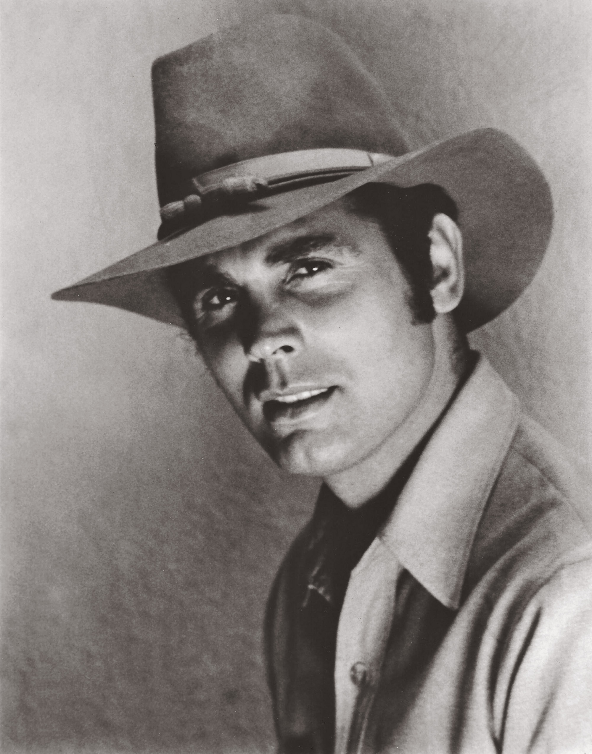 This Actor from the Golden Age of Westerns Now Writes About His Career ...