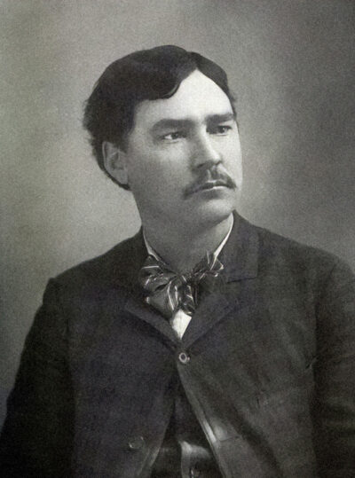 This Self-Made Deputy Faced a 36-Hour Barrage of 4,000 Rifle Rounds ...