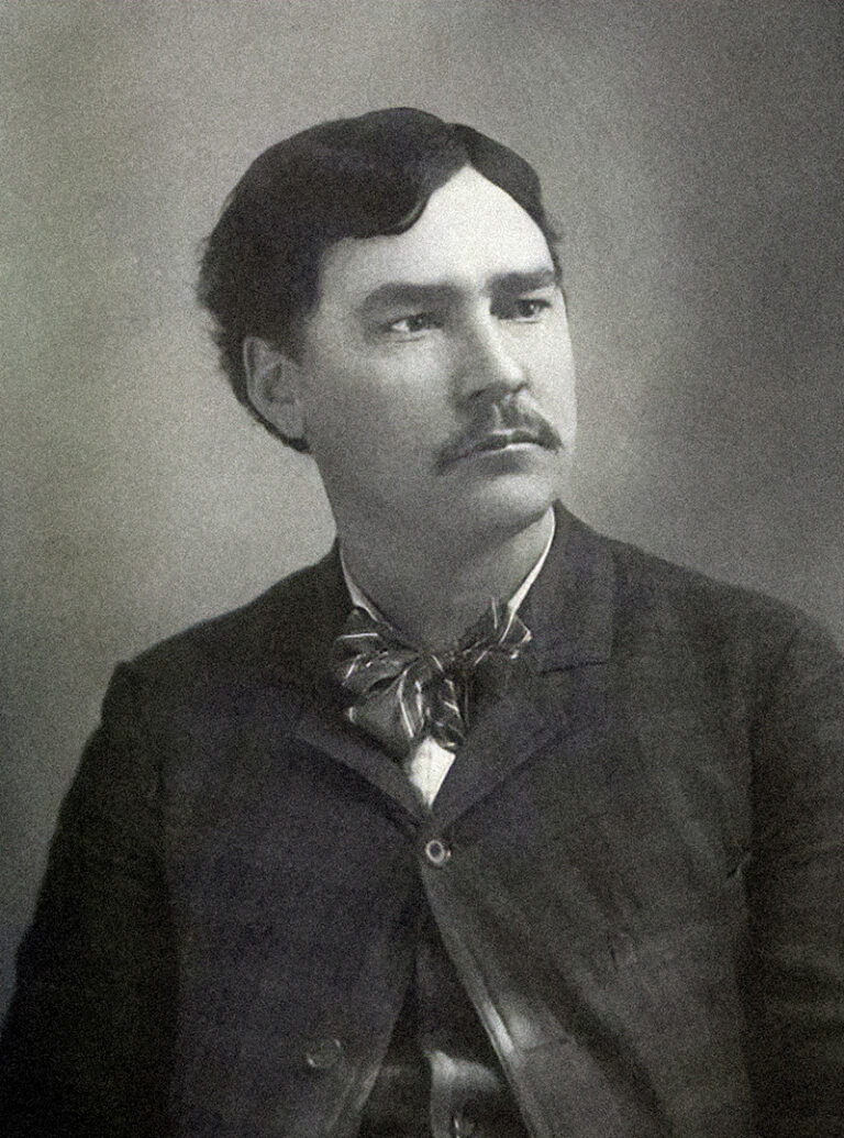 This Self-Made Deputy Faced a 36-Hour Barrage of 4,000 Rifle Rounds ...