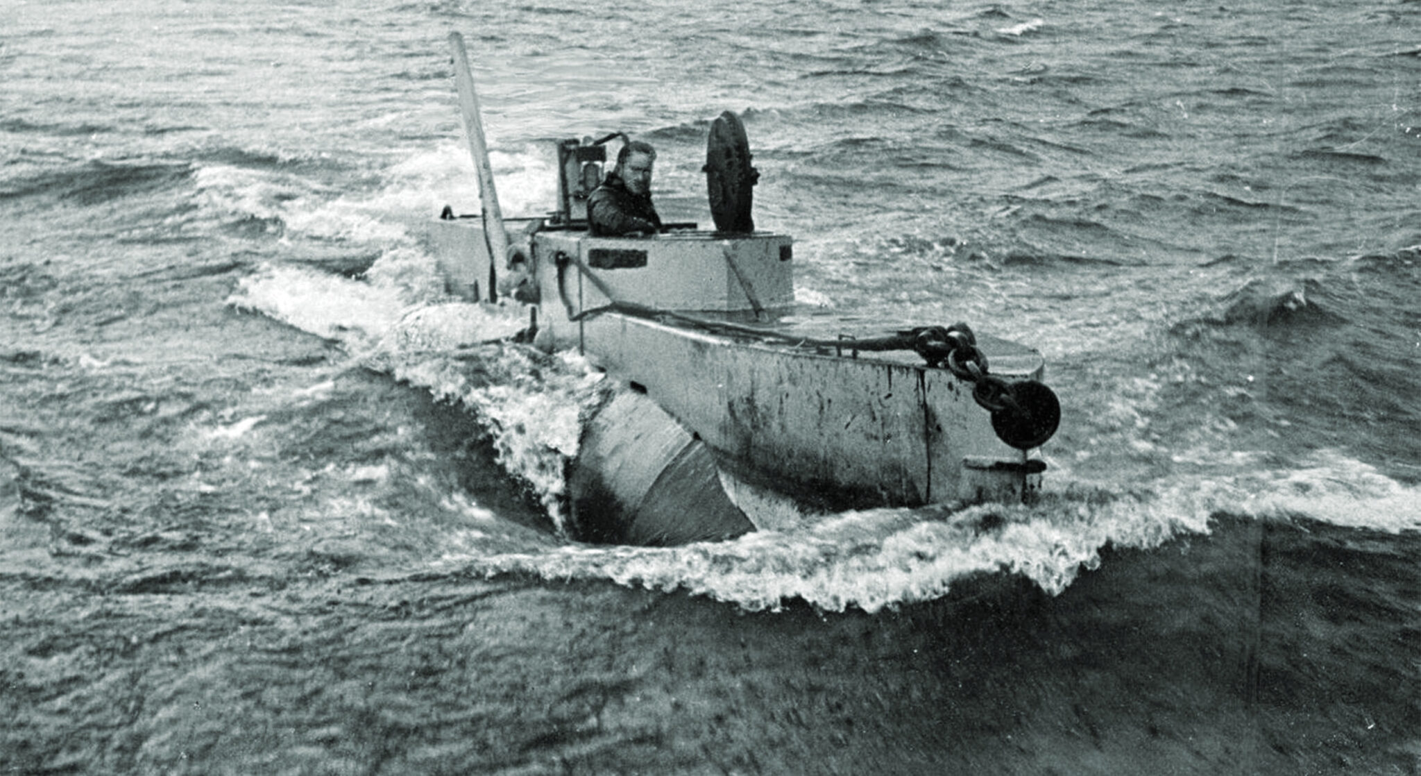 Using Tiny Submarines, These Men Sneaked Onto the Normandy Beaches ...