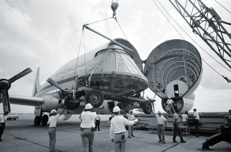 The Boeing 377 Stratocruiser Was a Great Airplane—Until the Propellers ...